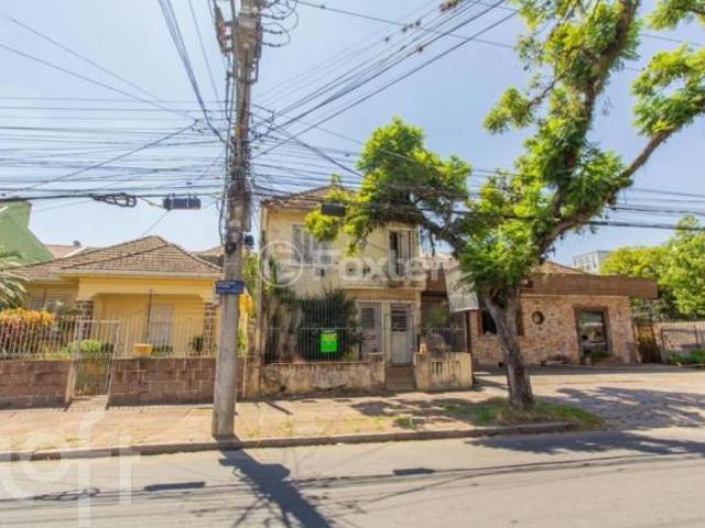 Casa, 6 dormitórios, 200 m², em Moinhos de Vento