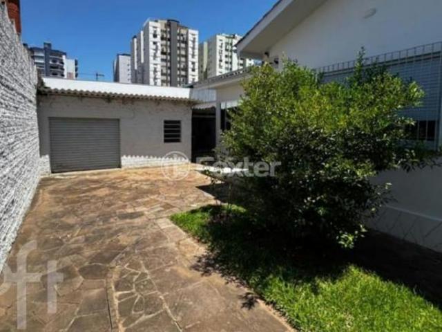 Casa, 6 dormitórios, 213.74 m², em Rio Branco