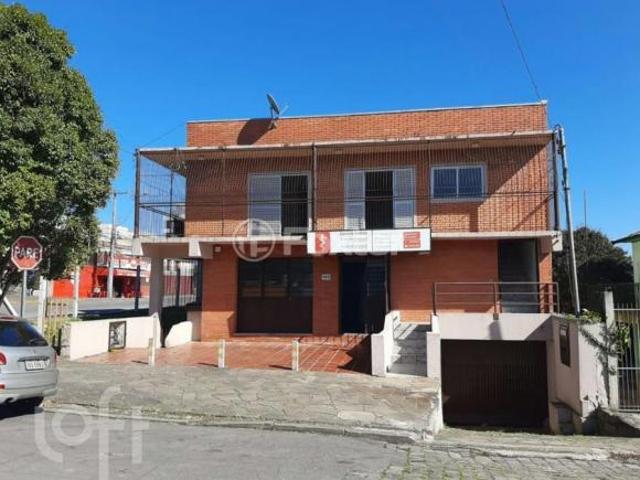 Casa, 6 dormitórios, 237.52 m², em Salgado Filho