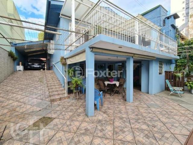Casa, 6 dormitórios, 254.28 m², em Ideal