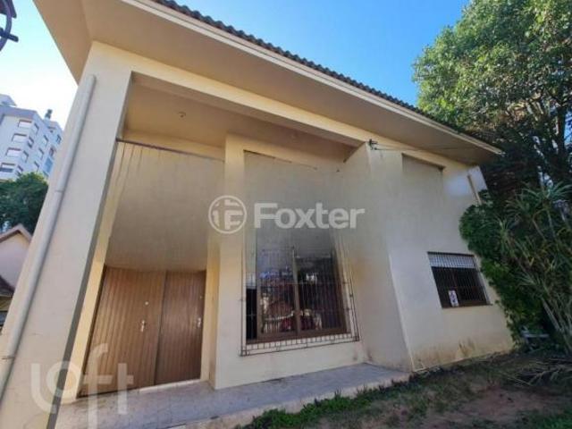 Casa, 6 dormitórios, 259.2 m², em Centro