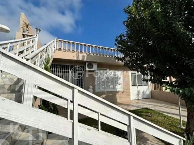 Casa, 6 dormitórios, 250 m², em Parque Florido