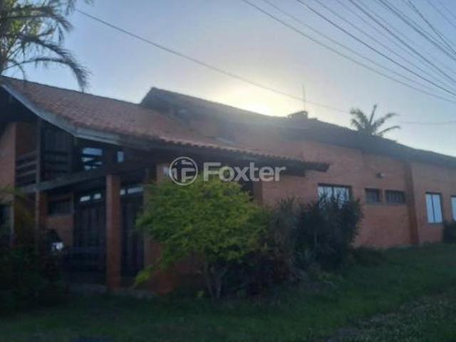 Casa, 6 dormitórios, 271.95 m², em Centro