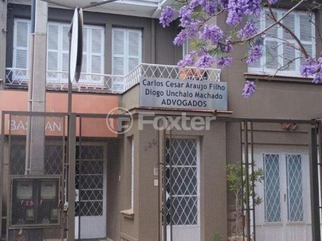Casa, 6 dormitórios, 320 m², em Menino Deus