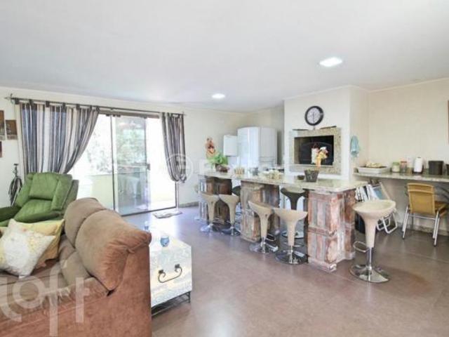 Casa, 6 dormitórios, 357 m², em Bela Vista