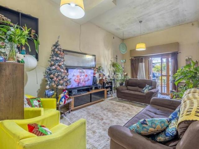 Casa, 6 dormitórios, 388 m², em Jardim Sabará