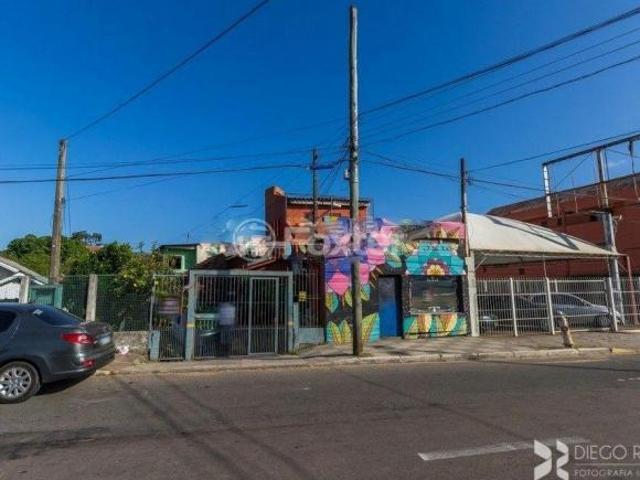 Casa, 6 dormitórios, 400 m², em Cavalhada