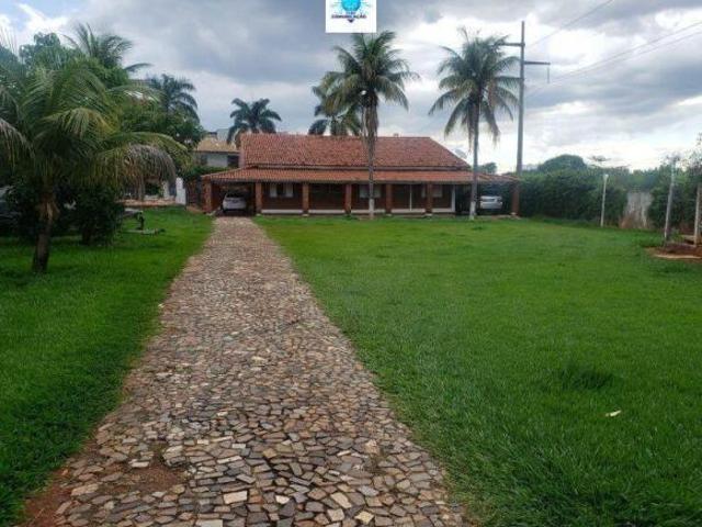 Casa 6 quartos para venda no Jardim América Goiânia