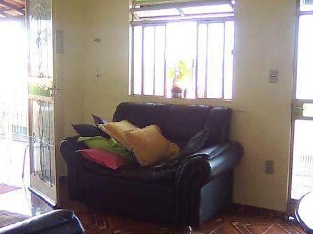 Casa para venda em Bandeirantes, Contagem