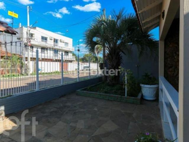 Casa, 7 dormitórios, 263 m², em Mathias Velho