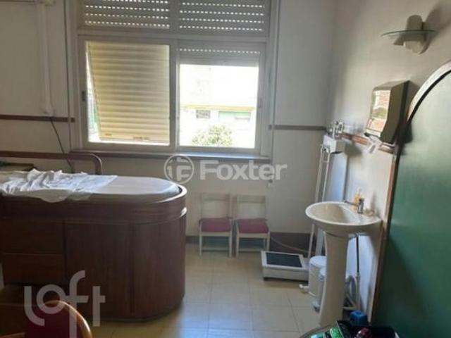 Casa, 7 dormitórios, 325 m², em Rio Branco