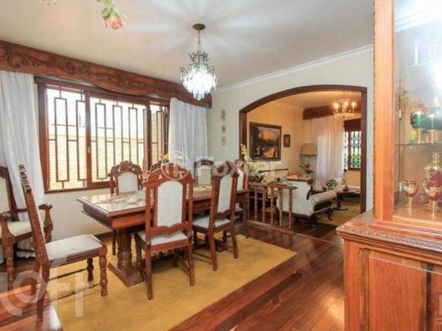 Casa, 7 dormitórios, 442 m², em Santana