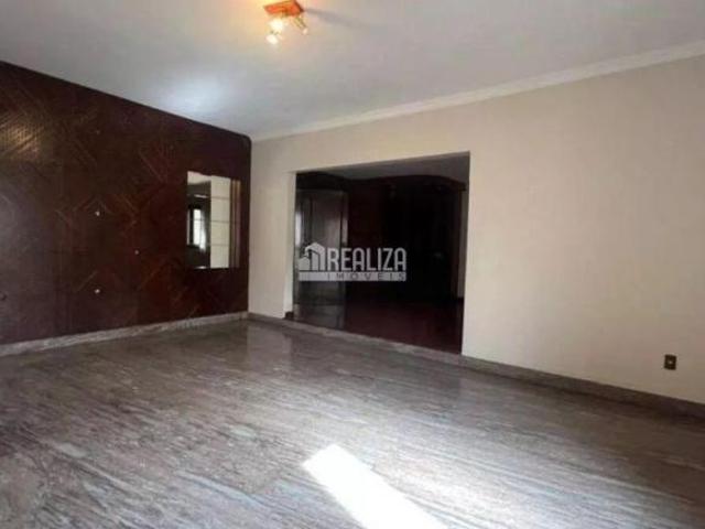 Casa para venda e aluguel em Centro, Uberaba