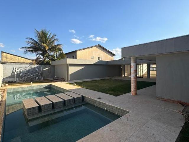 Casa 800m2 | Vicente Pires | Rua 4