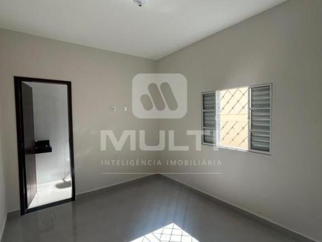 Casa para venda em Segismundo Pereira, Uberlândia