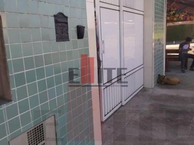 CASA 80 M2 COM PISCINA PERUIBE