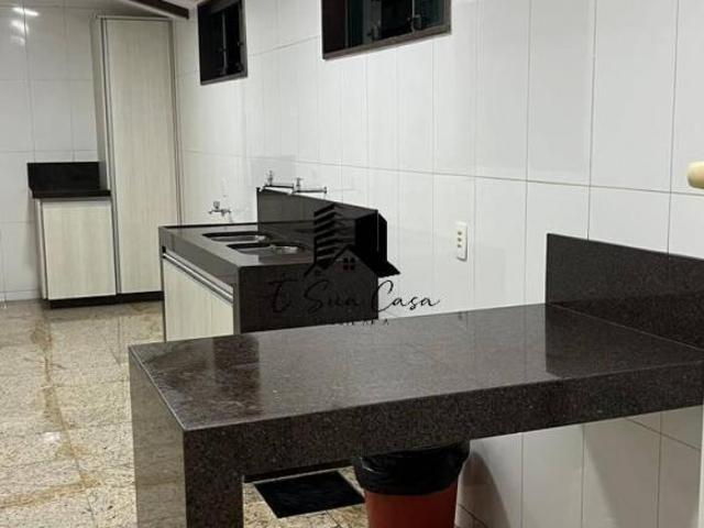 Casa para venda em Europa, Contagem