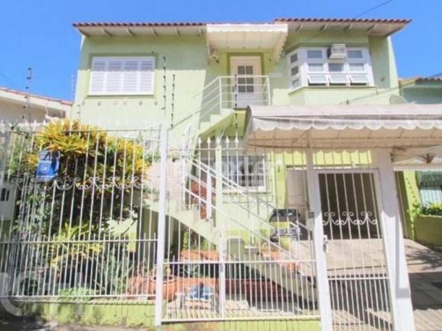 Casa, 8 dormitórios, 330 m², em São Sebastião