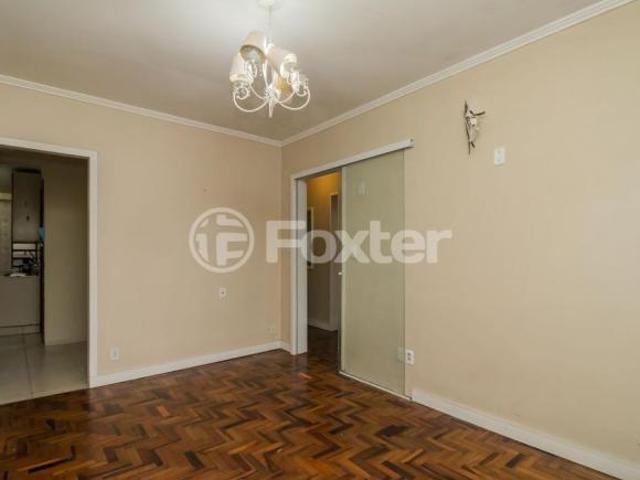 Casa, 8 dormitórios, 389.53 m², em Jardim do Salso