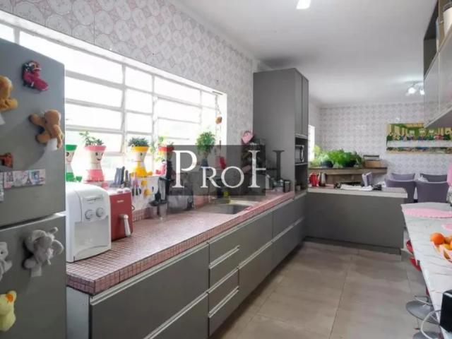 Casa 8 dormitórios sendo 3 suítes – R$ 1.905.000,00