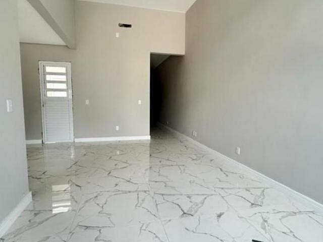 Casa 90m² a venda por R$499.000. 3 três dormitórios sendo 1 uma s