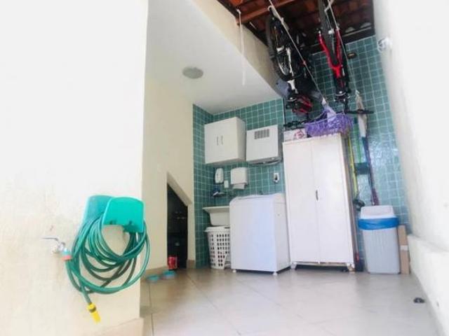 Casa 90m com 3 Quartos sendo 1 suite, 1 vagas Embaré Santos