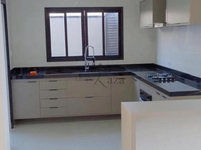 Casa/Condomínio No bairro Residencial Colinas Malibu Residencial Caçapava
