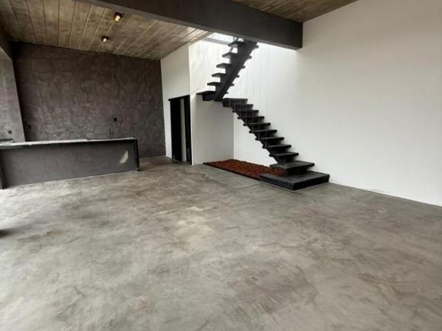 CASA/CHÁCARA 200m²/ 03 SUITES PÉ NA ÁGUA CONDOMÍNIO AGUAS DE IGARATÁ/IGARATÁ
