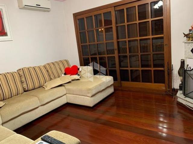 Casaa venda com 4 dormitórios,Nossa Senhora das Graças em Canoas