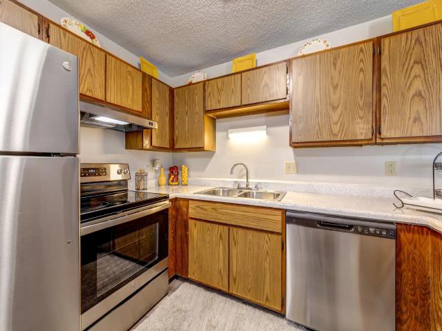 Casalon Parkway Apartments