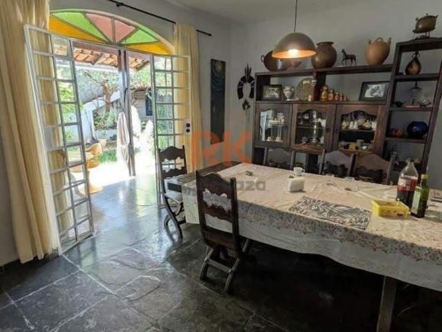 CASAS | 6 QUARTOS | 1 SUÍTES | 4 VAGAS BAIRRO SÃO LUIZ | BELO HORIZONTE R$ 1.850.000,00