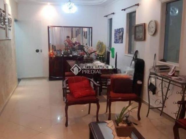 Casas 3 à Venda no Bairro Nova Gerty em São Caetano do Sul/SP