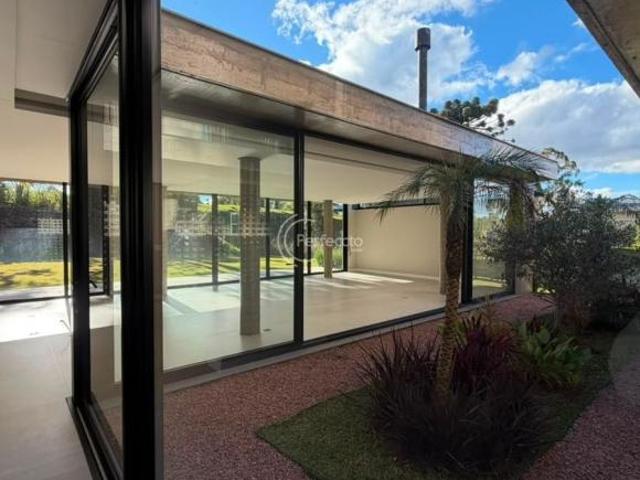 Casa 3 suítes São Ciro