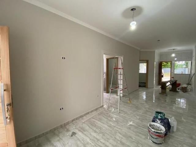 Casas 3 dormitórios sendo 1 suíte Praia de Leste