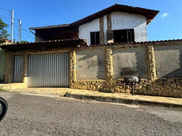 Casas 3 e 4 Quartos para Venda em Betim, Filadélfia, 4 dormitórios, 1 suíte, 4 banheiros, 2 vagas