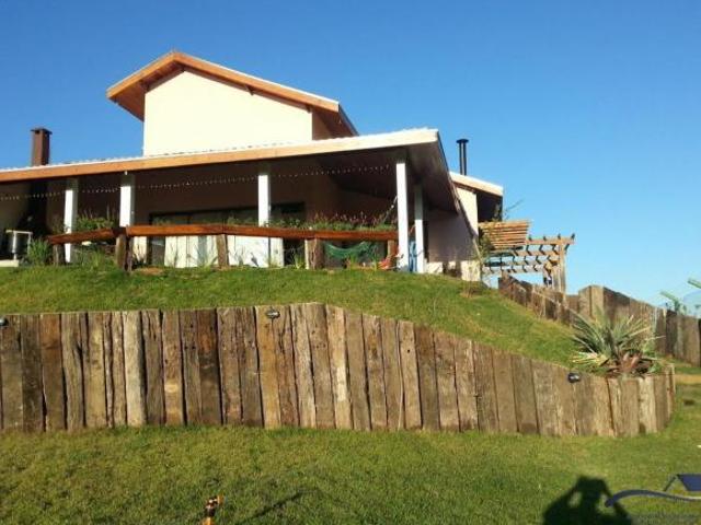 Casas 3 e 4 Quartos para Venda em Santa Branca, São Sebastião, 4 dormitórios, 1 suíte, 3 banheiros