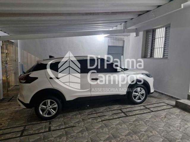 Casas térreas à venda com renda de locação em terreno de 295 m² no Jardim da Saúde