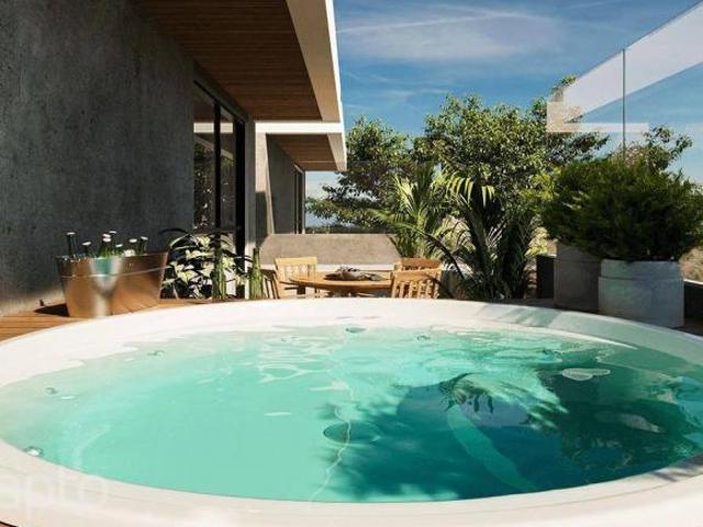 Casas à venda em Água Verde, Curitiba | 3 quartos com 265 m²
