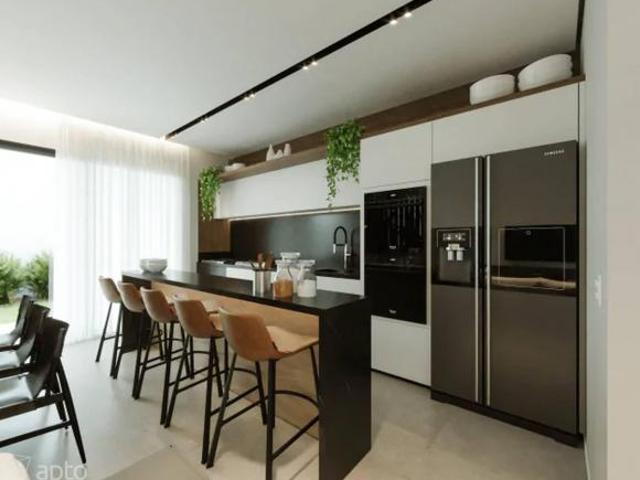 Casas à venda em Guabirotuba, Curitiba | 3 quartos com 178 m²