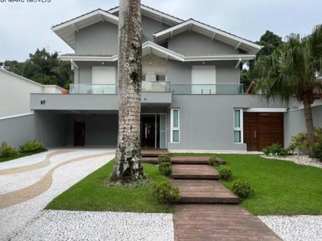 Casas a venda em Riviera de São Lourenço, lindo sobrado a venda em Riviera de São Lourenço
