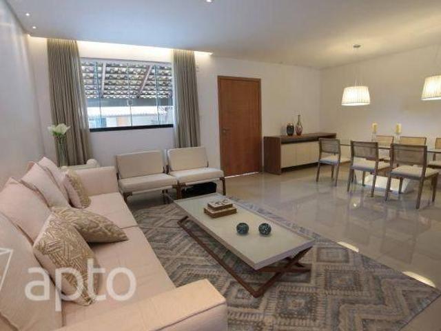Casas à venda em Sítios Santa Luzia, Goiânia | 3 quartos com 161 m²