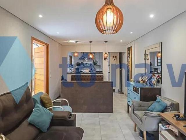 Casas &amp  Sobrados 3 dormitório s em Alves Dias