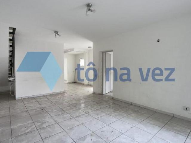 Casas &amp  Sobrados 3 dormitório s em Jardim do Mar