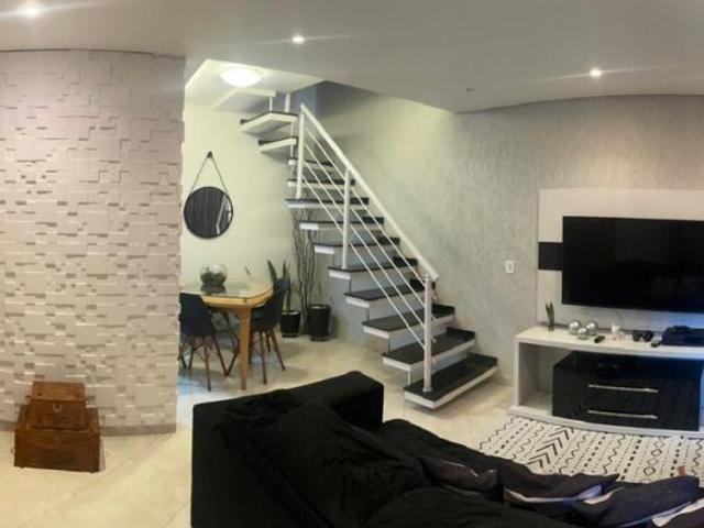 Casas &amp  Sobrados 3 dormitório s em Jardim Santo Antônio