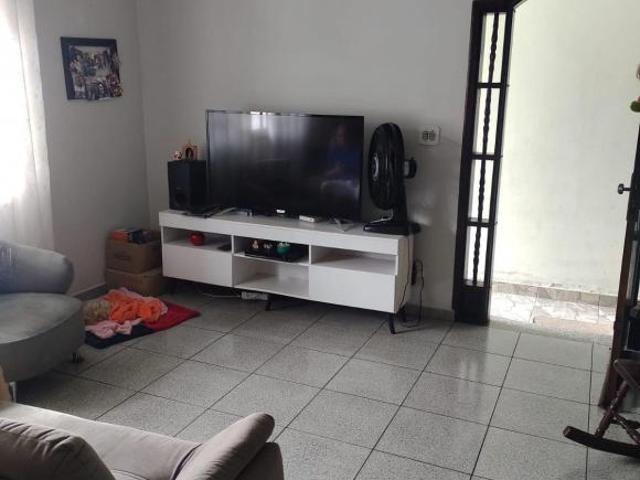 Casas &amp  Sobrados 4 dormitório s em Jardim Cristiane