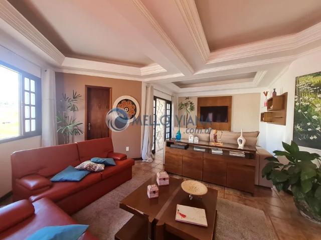 Casas com 4 Quartos e 4 banheiros à Venda em Serra Azul