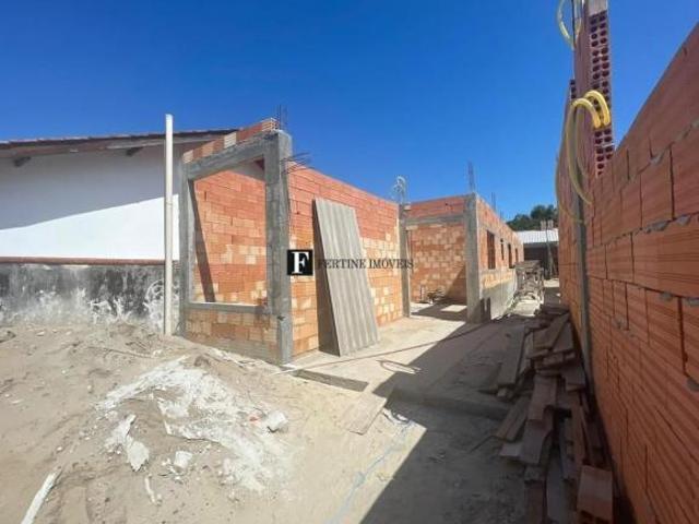 Casas com suíte e piscina faixa mar Pontal do PR