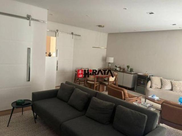 Casas de Condomínio no Campo Belo a venda, 4 suítes, 5 vagas e 365 m²
