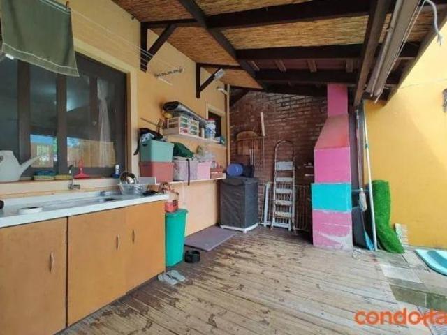 Casas de Condomínio para alugar com Condomínio fechado e 2 quartos, 122 m² Hípica