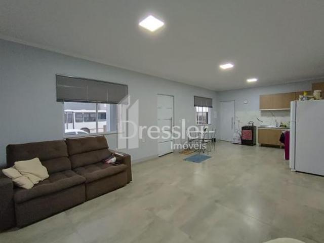 Casas de esquina 2 dormitórios Floresta